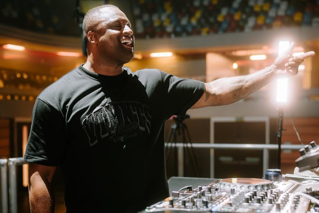 Discover Who we Work With at Skiddle